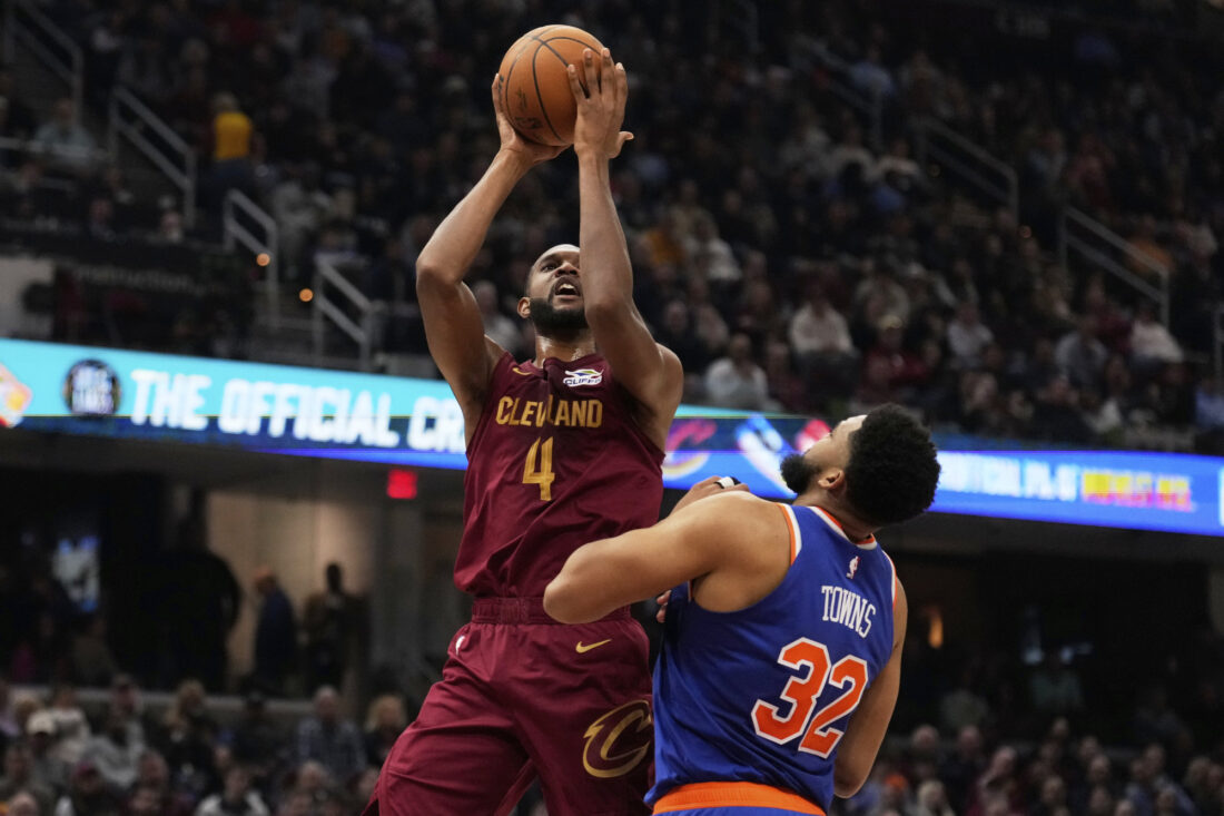 Cavs rally past Knicks for 61st win | News, Sports, Jobs - Tribune ...